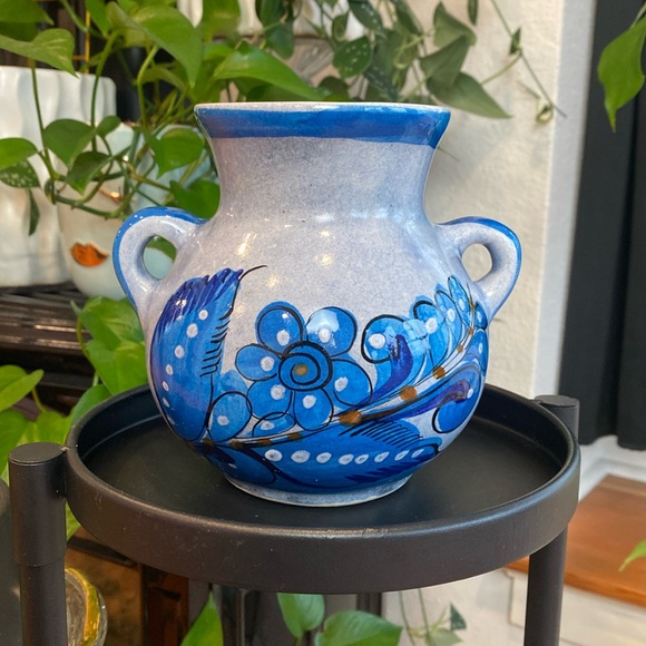 Art | Vintage Light Blue Mexican Pottery Vase Bird Floral Design 6 ...